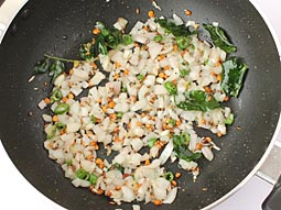 Aval Upma Recipe - How to Make Poha Upma for Breakfast