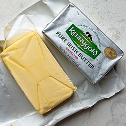 How to Make Ghee (clarified butter) in 15 minutes - Only 1 Ingredient ...