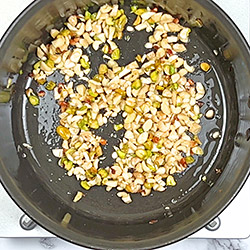 Sheer Khurma Recipe - Milk, Vermicelli and Date Pudding