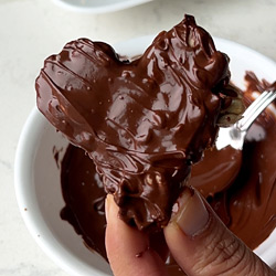 Chocolate Clusters with Mixed Seeds - 4 Ingredients Protein rich Snack