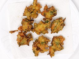 Pakora (Indian Vegetable Fritters)